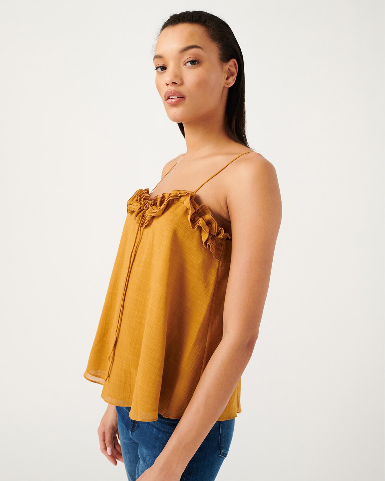 RUFFLE TANK MERROW EDGE